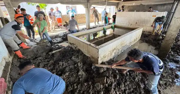 PT SBA Kerahkan Alat Berat dan Karyawan Bantu Pemulihan Pasca Bencana ...