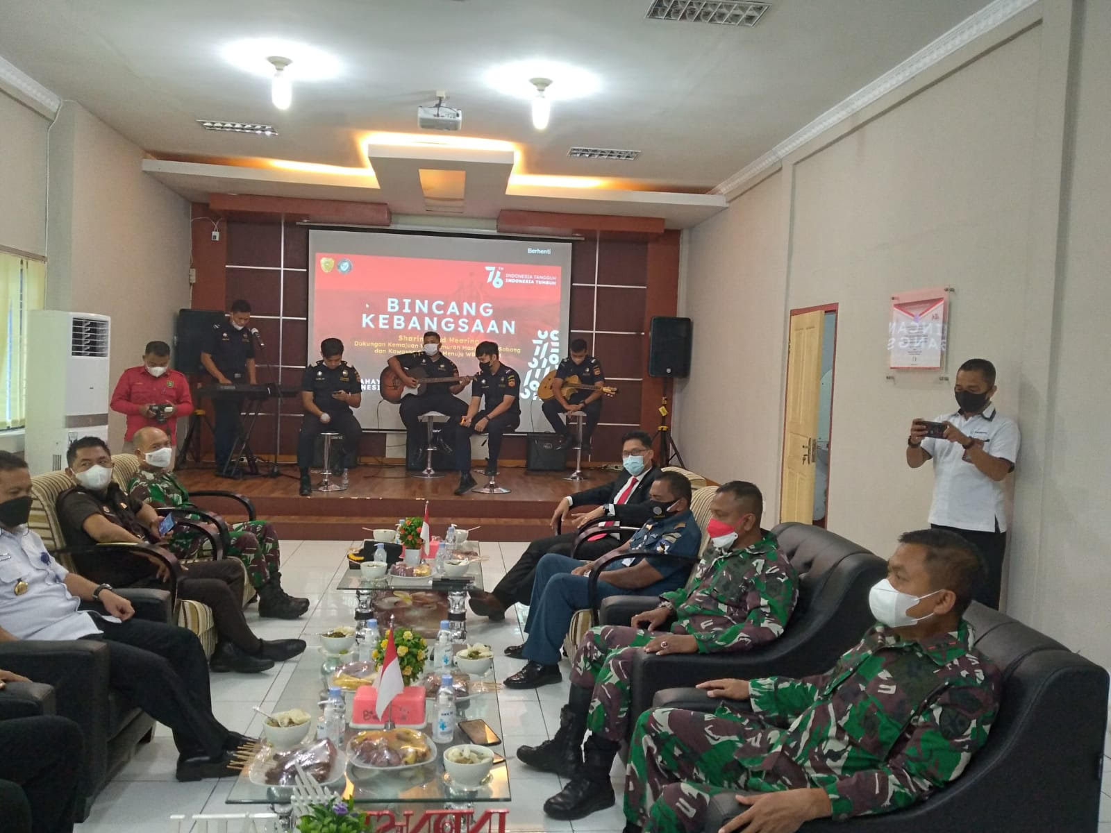 Tampil di ‘Bincang Sanger Panas’, Danlanud Sabang Sebut HP Setan Gepeng ...