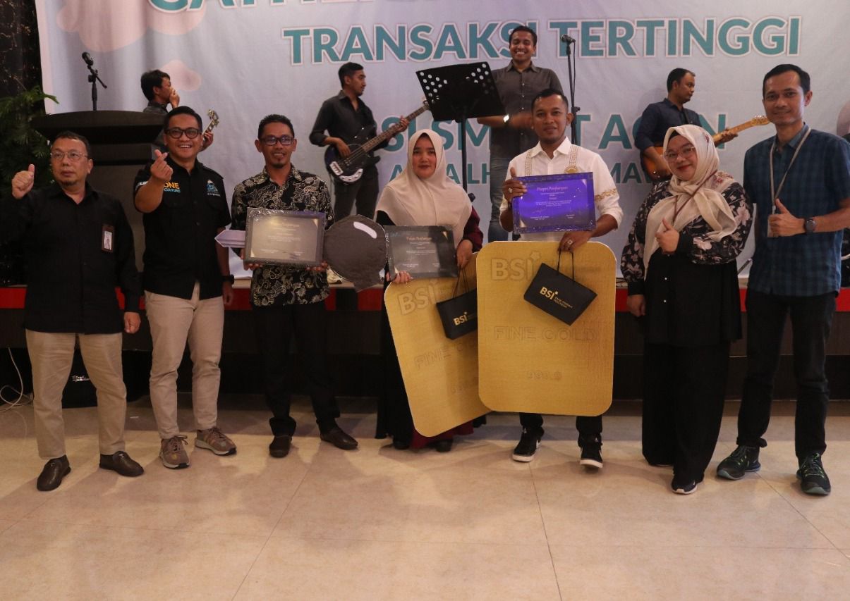 BSI Area Lhokseumawe Hadiahkan Sepeda Motor dan Emas kepada Agent BSI Smart