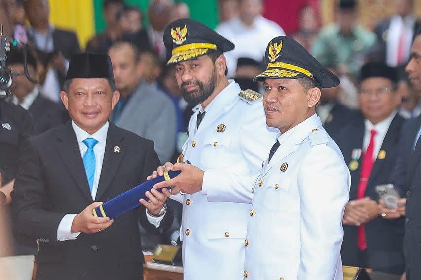 Sah! Mualem-Dek Fadh Dilantik Jadi Gubernur dan Wakil Gubernur Aceh
